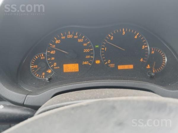 Тойота Авенсис 2004 в Даугавпилс, объемом двигателя 2.00 л и пробегом 320 тыс. км за 1250 €, фото 6 на AUTOMOTO.COM.LV