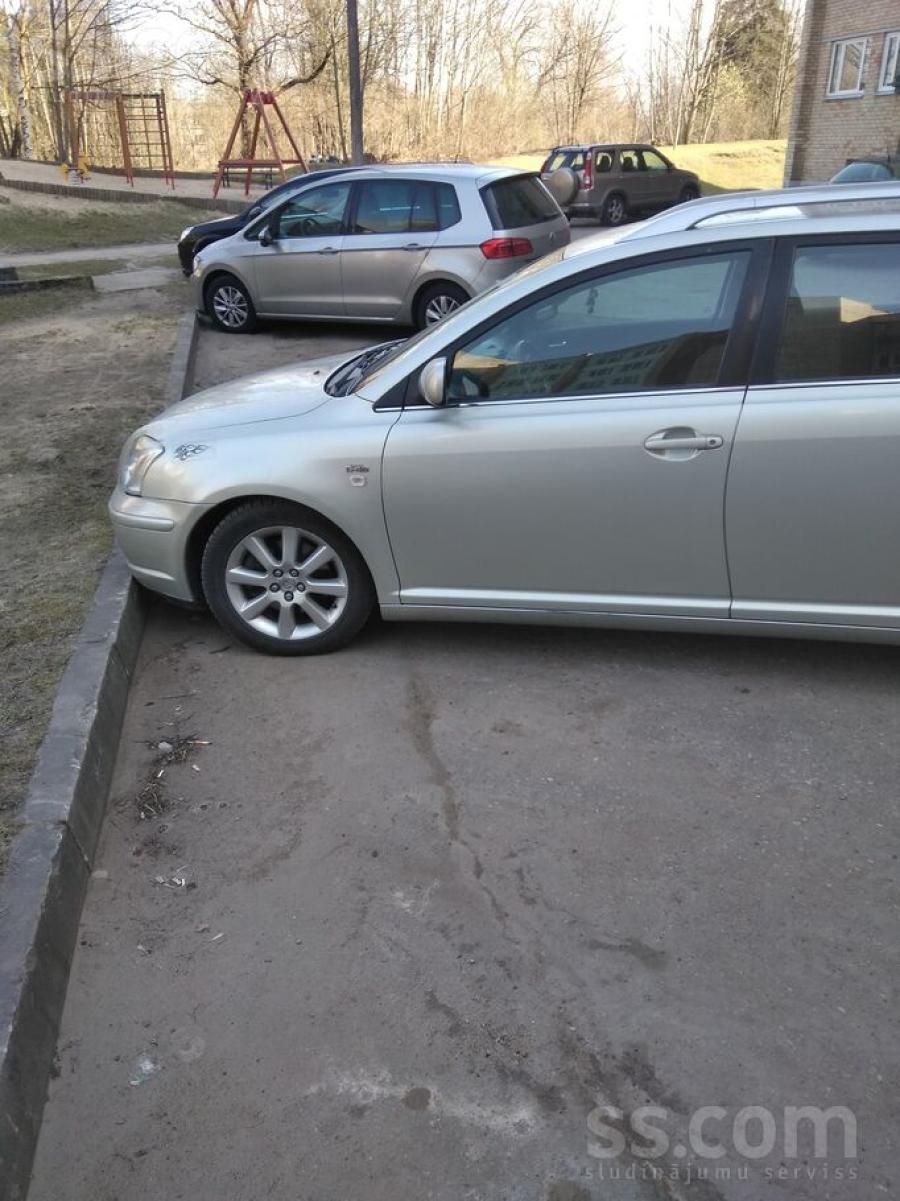 Toyota Avensis 2004 Rīga, ar dzinēja tilpumu 2.00 L un nobraukumu 241 tūkst. km par 1800 €, foto 1 vietnē AUTOMOTO.COM.LV