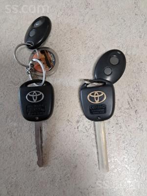 Toyota Avensis 2004 Rīga, ar dzinēja tilpumu 2.00 L un nobraukumu 241 tūkst. km par 1800 €, foto 9 vietnē AUTOMOTO.COM.LV