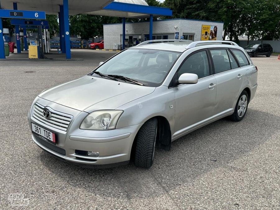 Toyota Avensis 2004 in Marijampole, with an engine capacity of 2.00 L and mileage of 200 thousand km for 1500 €, photo 3 on AUTOMOTO.COM.LV