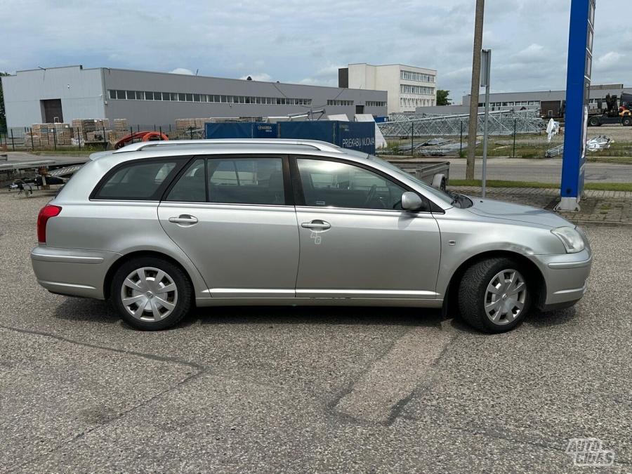 Toyota Avensis 2004 in Marijampole, with an engine capacity of 2.00 L and mileage of 200 thousand km for 1500 €, photo 9 on AUTOMOTO.COM.LV
