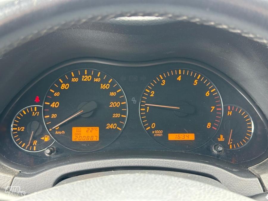 Toyota Avensis 2004 in Marijampole, with an engine capacity of 2.00 L and mileage of 200 thousand km for 1500 €, photo 11 on AUTOMOTO.COM.LV