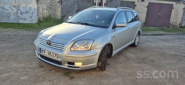 Тойота Авенсис 2004 в Екабпилс, объемом двигателя 2.00 л и пробегом 377 тыс. км за 1650 €, фото 4 на AUTOMOTO.COM.LV