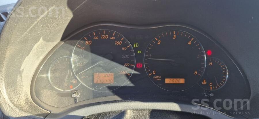 Toyota Avensis 2004 in Jekabpils, with an engine capacity of 2.00 L and mileage of 377 thousand km for 1650 €, photo 10 on AUTOMOTO.COM.LV
