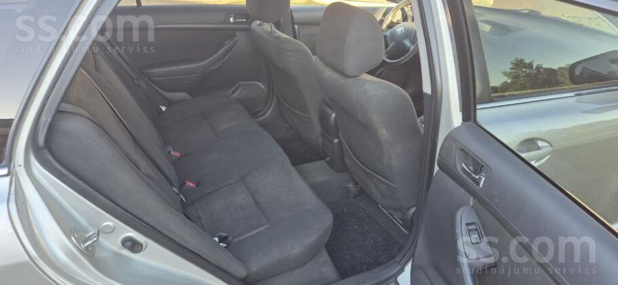 Toyota Avensis 2004 in Jekabpils, with an engine capacity of 2.00 L and mileage of 377 thousand km for 1650 €, photo 15 on AUTOMOTO.COM.LV