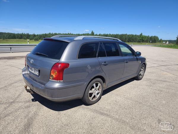Toyota Avensis 2004 in Ignalina, with an engine capacity of 1.80 L and mileage of 251 thousand km for 1100 €, photo 4 on AUTOMOTO.COM.LV