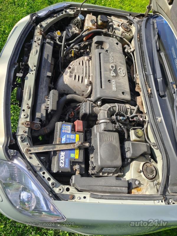 Toyota Avensis 2004 Tallina, ar dzinēja tilpumu 2.00 L un nobraukumu 0 tūkst. km par 1900 €, foto 4 vietnē AUTOMOTO.COM.LV