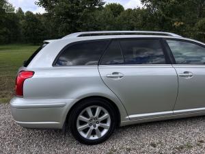 Toyota Avensis 2004 in Alytus, with an engine capacity of 2.00 L and mileage of 301 thousand km for 2450 €, photo 5 on AUTOMOTO.COM.LV