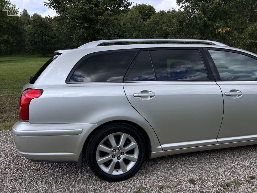 Toyota Avensis 2004 in Alytus, with an engine capacity of 2.00 L and mileage of 301 thousand km for 2450 €, photo 5 on AUTOMOTO.COM.LV
