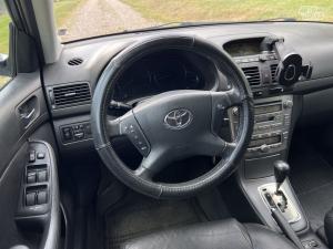 Toyota Avensis 2004 in Alytus, with an engine capacity of 2.00 L and mileage of 301 thousand km for 2450 €, photo 15 on AUTOMOTO.COM.LV