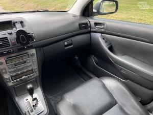Toyota Avensis 2004 in Alytus, with an engine capacity of 2.00 L and mileage of 301 thousand km for 2450 €, photo 16 on AUTOMOTO.COM.LV
