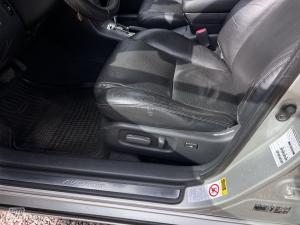Toyota Avensis 2004 in Alytus, with an engine capacity of 2.00 L and mileage of 301 thousand km for 2450 €, photo 20 on AUTOMOTO.COM.LV