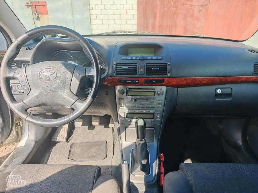 Тойота Авенсис 2004 в Вильнюс, объемом двигателя 2.00 л и пробегом 374 тыс. км за 1300 €, фото 7 на AUTOMOTO.COM.LV