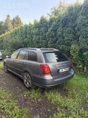 Toyota Avensis 2004 in Saldus, with an engine capacity of 2.00 L and mileage of 336 thousand km for 1500 €, photo 3 on AUTOMOTO.COM.LV