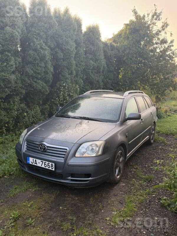 Toyota Avensis 2004 in Saldus, with an engine capacity of 2.00 L and mileage of 336 thousand km for 1500 €, photo 1 on AUTOMOTO.COM.LV