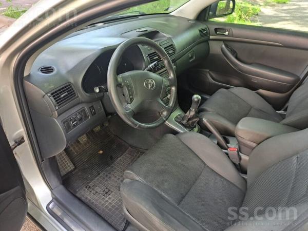 Toyota Avensis 2005 Rīga, ar dzinēja tilpumu 2.00 L un nobraukumu 260 tūkst. km par 2150 €, foto 4 vietnē AUTOMOTO.COM.LV