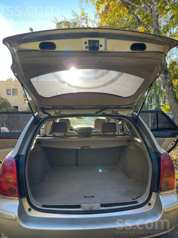 Toyota Avensis 2005 in Riga, with an engine capacity of 2.00 L and mileage of 340 thousand km for 1200 €, photo 11 on AUTOMOTO.COM.LV