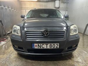 Toyota Avensis 2005 in Siauliai, with an engine capacity of 2.20 L and mileage of 300 thousand km for 1900 €, photo  on AUTOMOTO.COM.LV