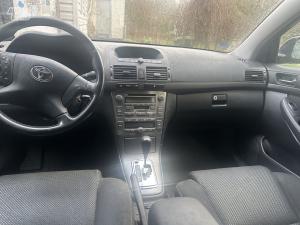 Toyota Avensis 2005 in Marijampole, with an engine capacity of 1.80 L and mileage of 186 thousand km for 1350 €, photo 7 on AUTOMOTO.COM.LV