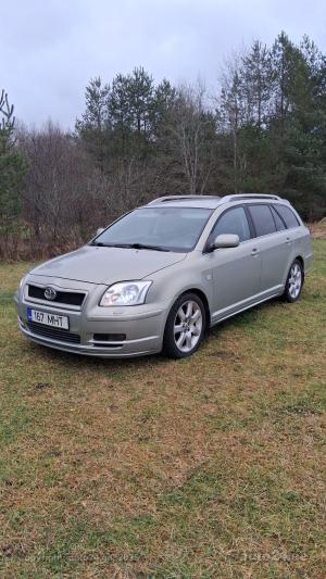Toyota Avensis 2005 in Rakvere, with an engine capacity of 2.40 L and mileage of 294 thousand km for 2300 €, photo  on AUTOMOTO.COM.LV