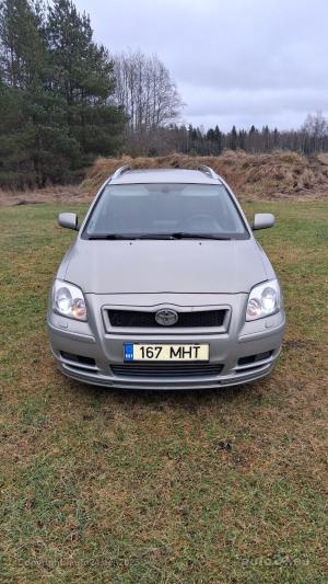 Toyota Avensis 2005 Rakvere, ar dzinēja tilpumu 2.40 L un nobraukumu 294 tūkst. km par 2300 €, foto 2 vietnē AUTOMOTO.COM.LV