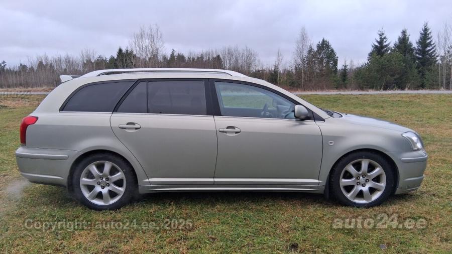 Toyota Avensis 2005 Rakvere, ar dzinēja tilpumu 2.40 L un nobraukumu 294 tūkst. km par 2300 €, foto 4 vietnē AUTOMOTO.COM.LV