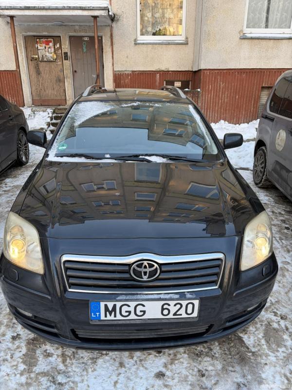Toyota Avensis 2005 in Vilnius, with an engine capacity of 1.80 L and mileage of 2409 thousand km for 1499 €, photo 1 on AUTOMOTO.COM.LV