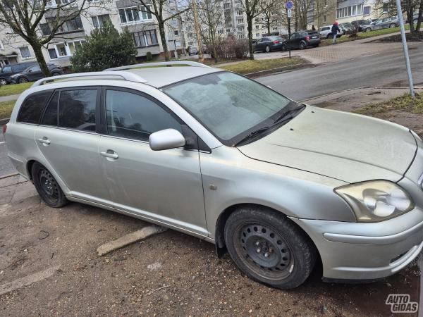 Toyota Avensis 2005 Viļņa, ar dzinēja tilpumu 2.00 L un nobraukumu 293 tūkst. km par 450 €, foto 2 vietnē AUTOMOTO.COM.LV