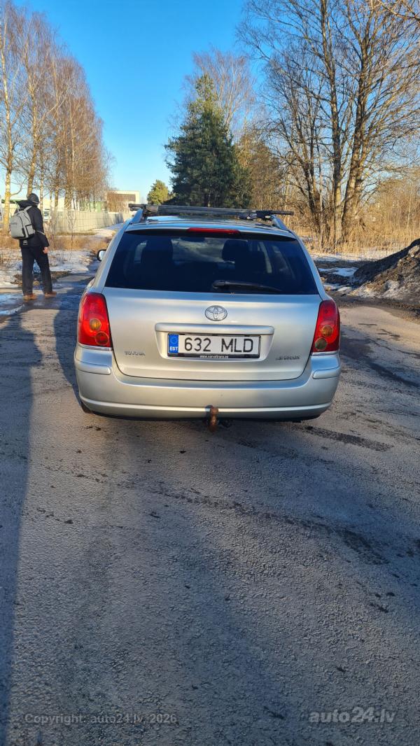 Toyota Avensis 2005 in Tallinn, with an engine capacity of 2.00 L and mileage of 342 thousand km for 1590 €, photo 4 on AUTOMOTO.COM.LV