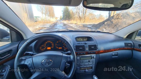 Toyota Avensis 2005 in Tallinn, with an engine capacity of 2.00 L and mileage of 342 thousand km for 1590 €, photo 5 on AUTOMOTO.COM.LV