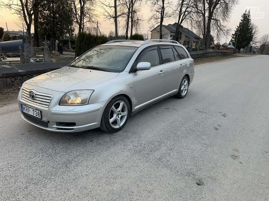 Toyota Avensis 2005 Kelmė, ar dzinēja tilpumu 2.00 L un nobraukumu 300 tūkst. km par 1000 €, foto 3 vietnē AUTOMOTO.COM.LV