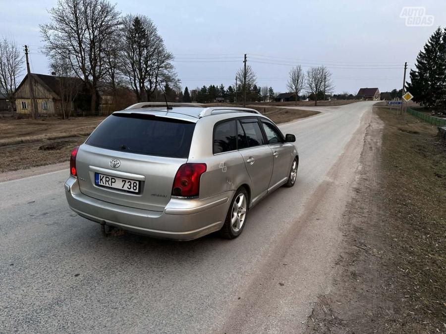 Toyota Avensis 2005 Kelmė, ar dzinēja tilpumu 2.00 L un nobraukumu 300 tūkst. km par 1000 €, foto 5 vietnē AUTOMOTO.COM.LV