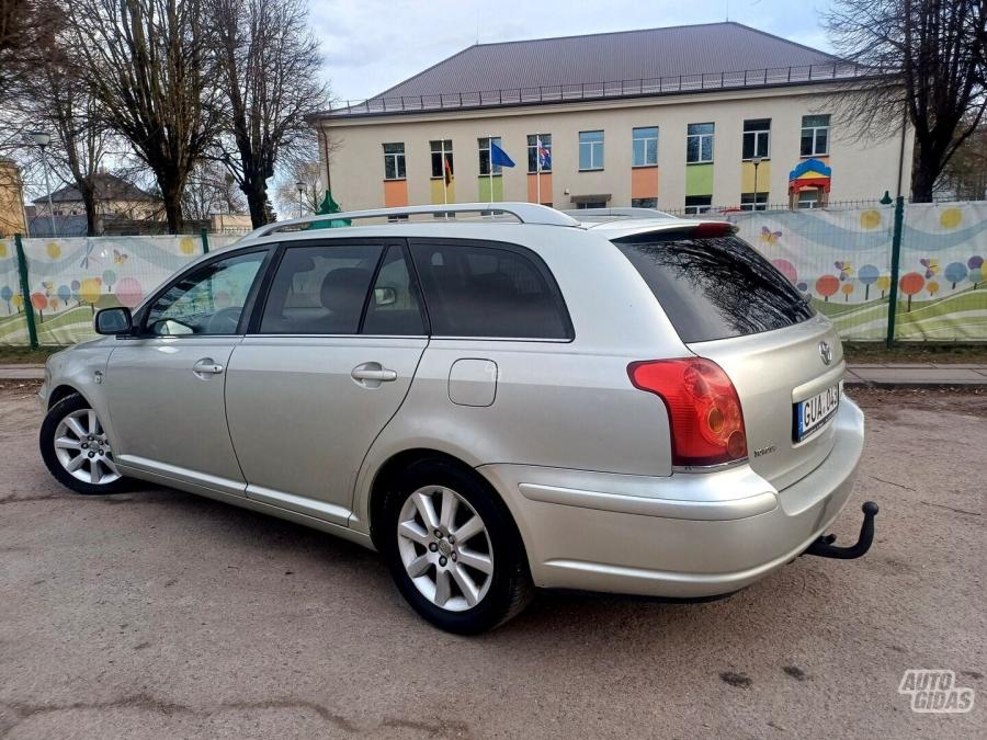 Toyota Avensis 2005 in Kaunas, with an engine capacity of 2.00 L and mileage of 328 thousand km for 1950 €, photo 1 on AUTOMOTO.COM.LV