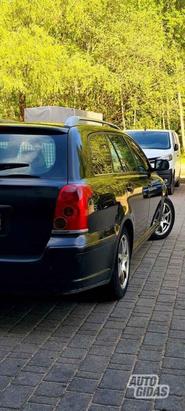 Toyota Avensis 2005 in Vilnius, with an engine capacity of 2.00 L and mileage of 400 thousand km for 1500 €, photo 4 on AUTOMOTO.COM.LV