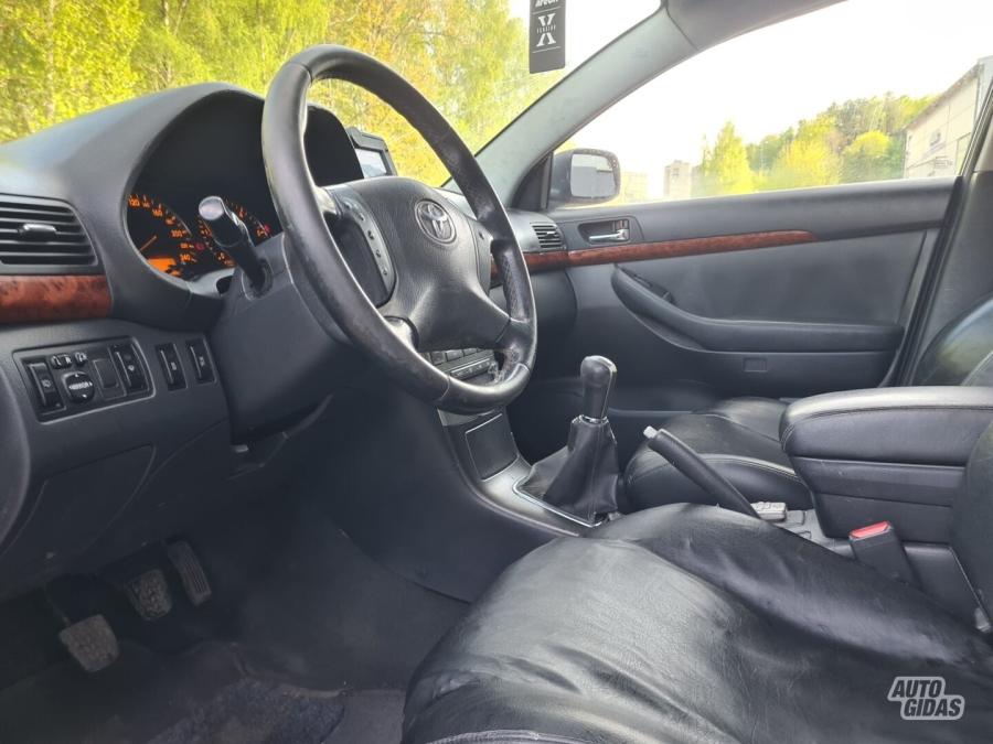 Тойота Авенсис 2005 в Вильнюс, объемом двигателя 2.00 л и пробегом 400 тыс. км за 1500 €, фото 31 на AUTOMOTO.COM.LV