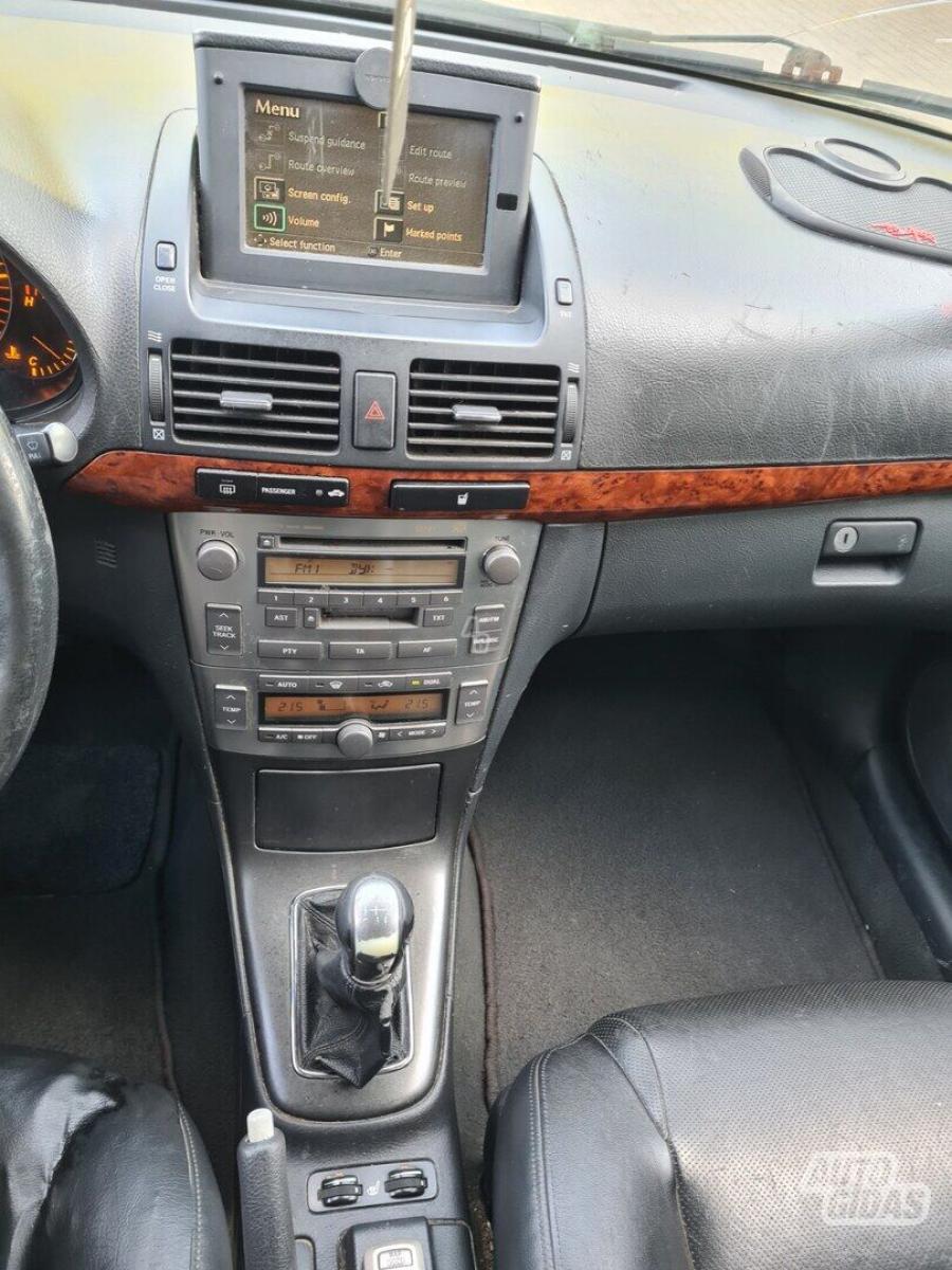 Тойота Авенсис 2005 в Вильнюс, объемом двигателя 2.00 л и пробегом 400 тыс. км за 1500 €, фото 35 на AUTOMOTO.COM.LV