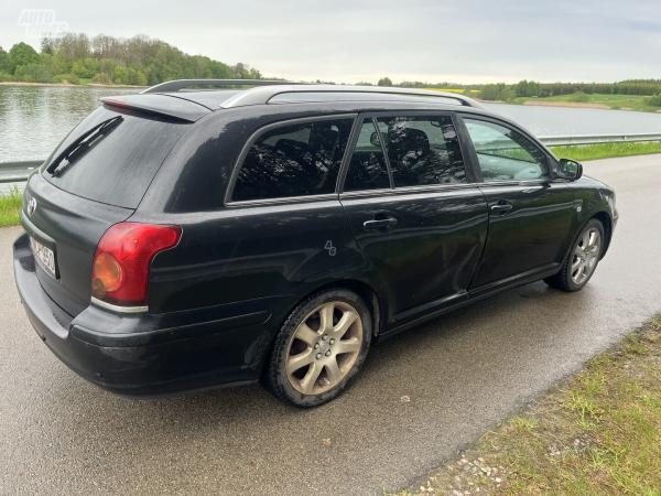 Toyota Avensis 2005 in Raseiniai, with an engine capacity of 2.00 L and mileage of 464 thousand km for 930 €, photo 4 on AUTOMOTO.COM.LV