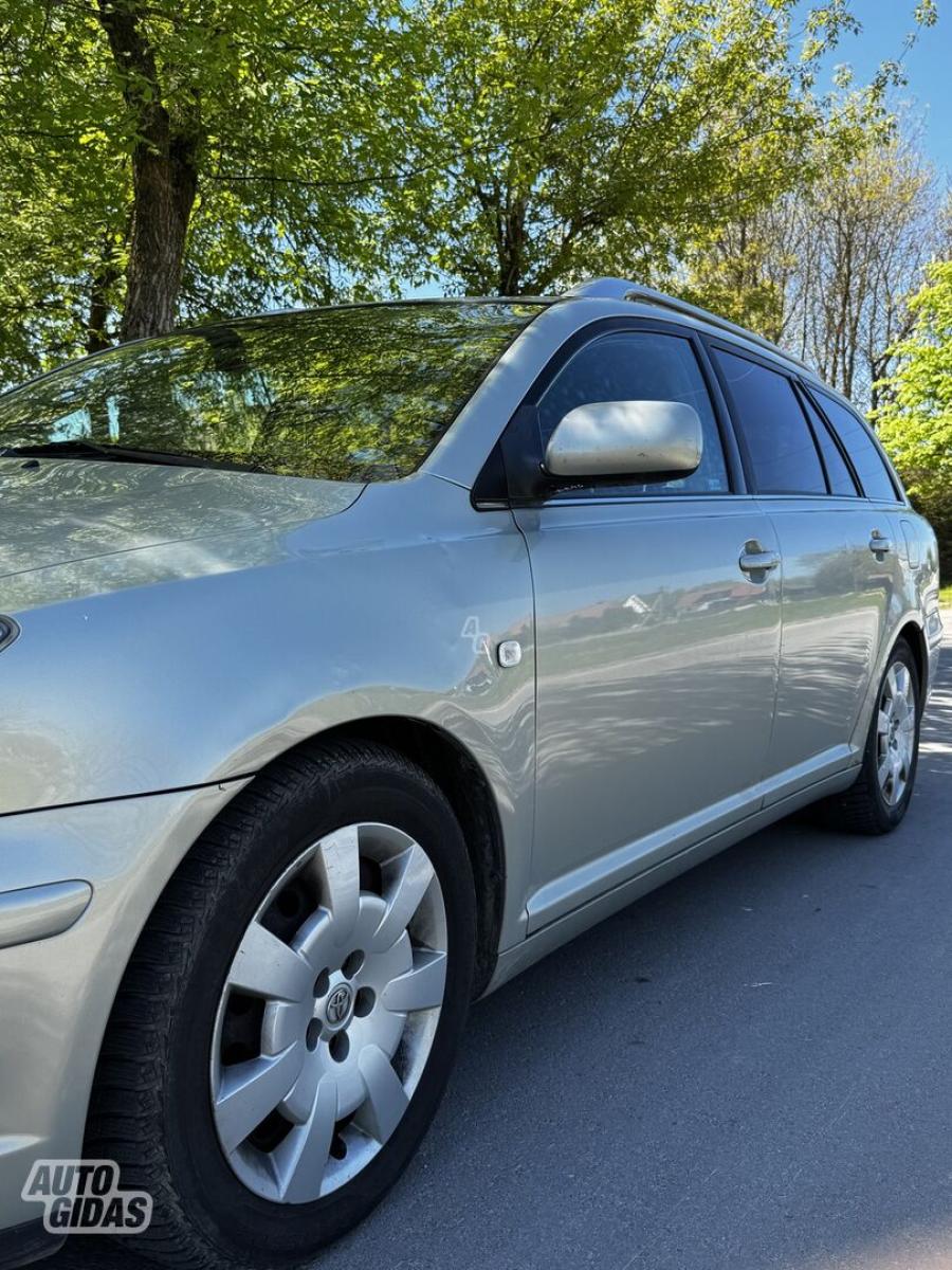 Toyota Avensis 2005 in Klaipeda, with an engine capacity of 2.00 L and mileage of 360 thousand km for 1300 €, photo 3 on AUTOMOTO.COM.LV