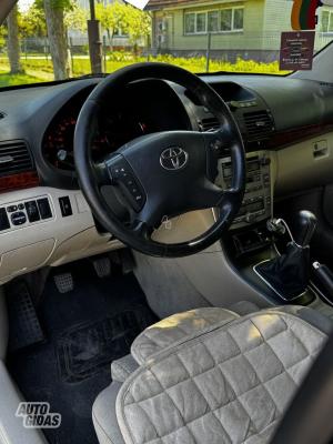 Toyota Avensis 2005 in Klaipeda, with an engine capacity of 2.00 L and mileage of 360 thousand km for 1300 €, photo 14 on AUTOMOTO.COM.LV