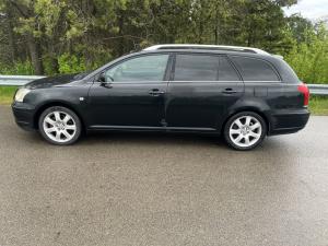 Toyota Avensis 2005 in Raseiniai, with an engine capacity of 2.00 L and mileage of 479 thousand km for 1350 €, photo 3 on AUTOMOTO.COM.LV