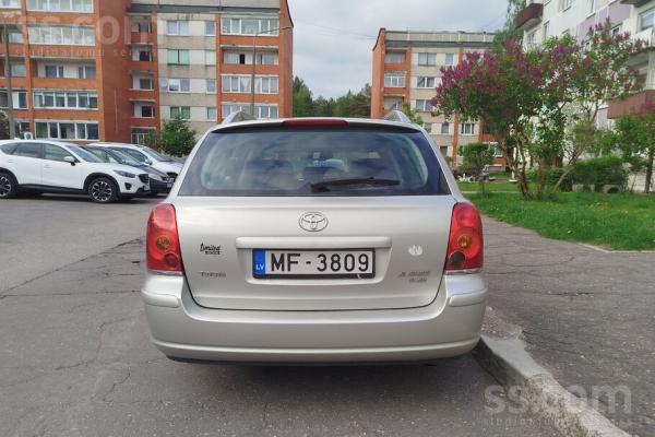 Тойота Авенсис 2005 в Даугавпилс, объемом двигателя 2.20 л и пробегом 243 тыс. км за 1500 €, фото 4 на AUTOMOTO.COM.LV