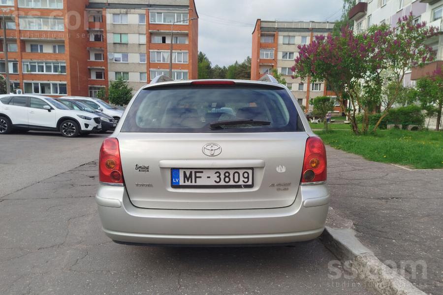 Тойота Авенсис 2005 в Даугавпилс, объемом двигателя 2.20 л и пробегом 243 тыс. км за 1500 €, фото 5 на AUTOMOTO.COM.LV