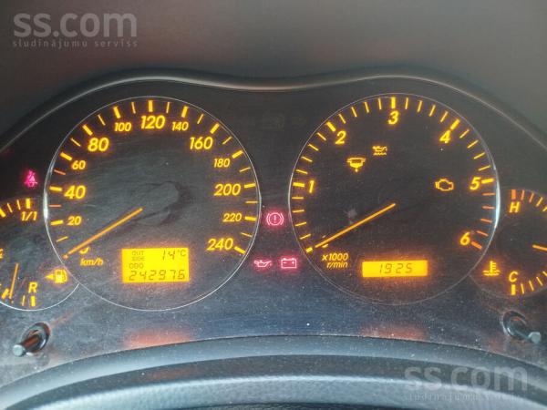 Тойота Авенсис 2005 в Даугавпилс, объемом двигателя 2.20 л и пробегом 243 тыс. км за 1500 €, фото 8 на AUTOMOTO.COM.LV
