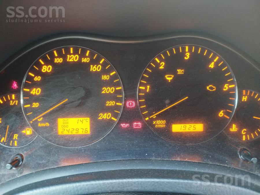 Тойота Авенсис 2005 в Даугавпилс, объемом двигателя 2.20 л и пробегом 243 тыс. км за 1500 €, фото 9 на AUTOMOTO.COM.LV