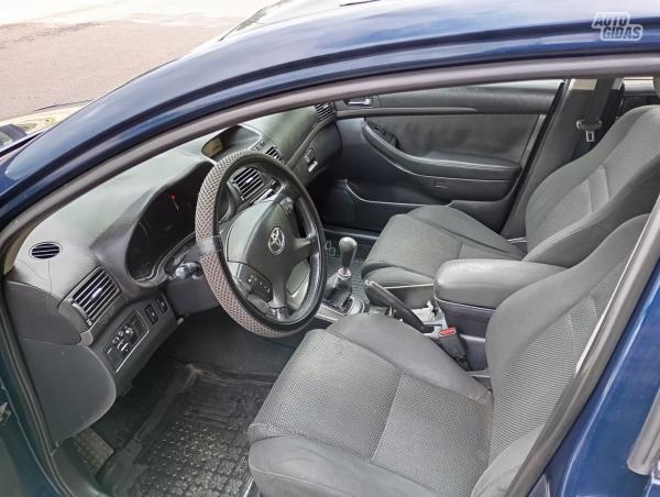 Toyota Avensis 2005 in Kaunas, with an engine capacity of 2.00 L and mileage of 322 thousand km for 1350 €, photo 3 on AUTOMOTO.COM.LV