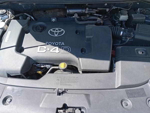 Toyota Avensis 2005 in Kaunas, with an engine capacity of 2.00 L and mileage of 322 thousand km for 1350 €, photo 9 on AUTOMOTO.COM.LV