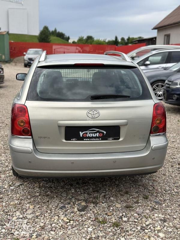 Toyota Avensis 2005 Pabradė, ar dzinēja tilpumu 2.00 L un nobraukumu 289 tūkst. km par 2150 €, foto 5 vietnē AUTOMOTO.COM.LV