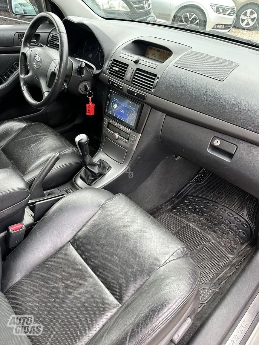 Toyota Avensis 2005 Pabradė, ar dzinēja tilpumu 2.00 L un nobraukumu 289 tūkst. km par 2150 €, foto 10 vietnē AUTOMOTO.COM.LV