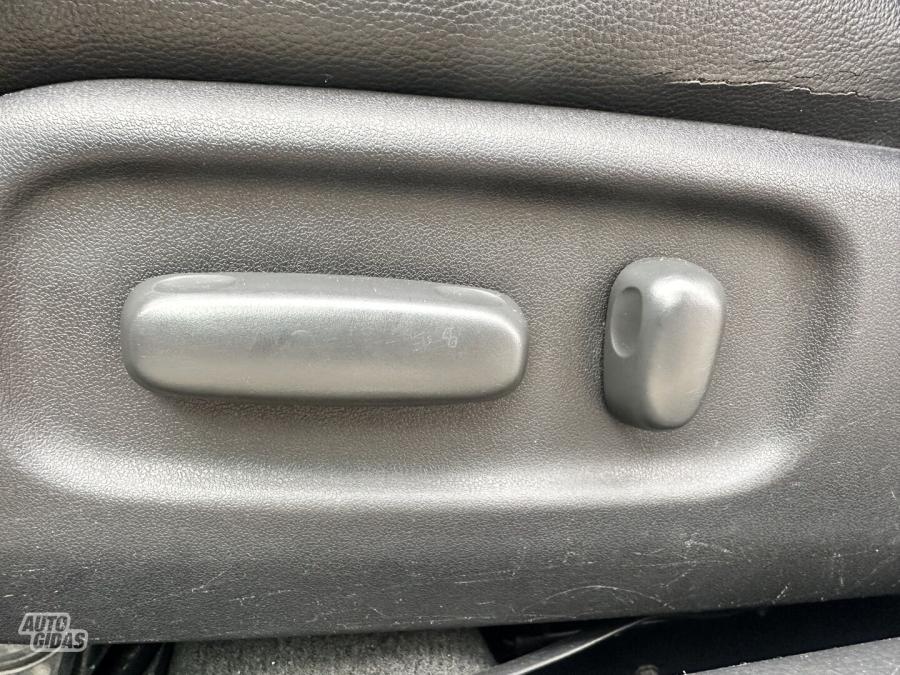 Toyota Avensis 2005 Pabradė, ar dzinēja tilpumu 2.00 L un nobraukumu 289 tūkst. km par 2150 €, foto 12 vietnē AUTOMOTO.COM.LV