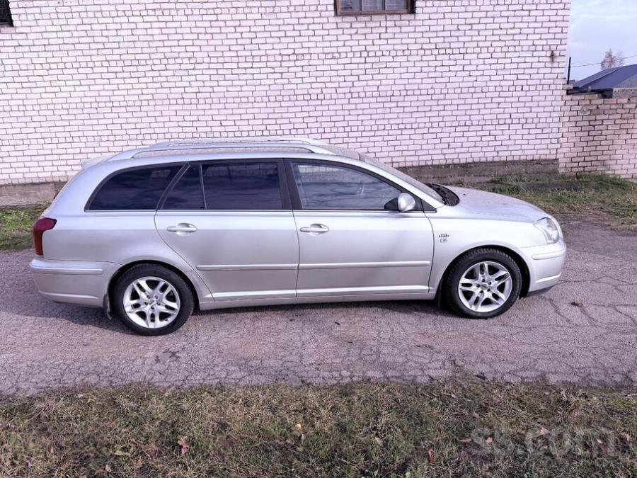 Toyota Avensis 2005 in Daugavpils, with an engine capacity of 2.00 L and mileage of 308 thousand km for 1899 €, photo 7 on AUTOMOTO.COM.LV